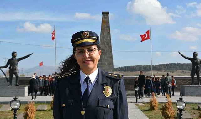Sarıkamış'ın ilk kadın emniyet müdürü oldu - Sarıkamış - Haber ... Sarıkamış'ın ilk kadın emniyet müdürü oldu - Sarıkamış - Haber ...