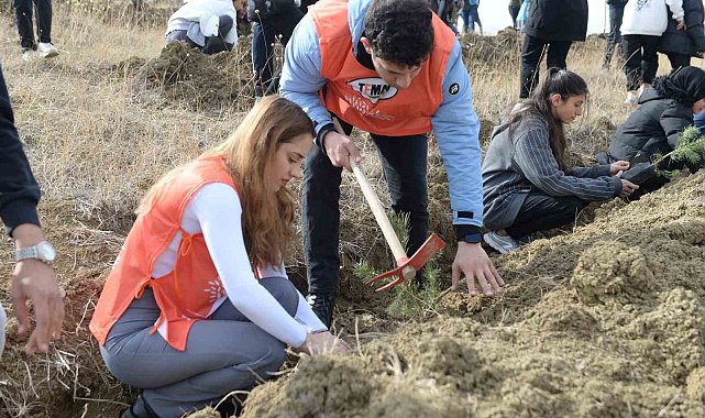 Milli Ağaçlandırma Günü'nde 20 Bin 600 Fidan Toprakla Buluştu - Gündem ... Milli Ağaçlandırma Günü'nde 20 Bin 600 Fidan Toprakla Buluştu - Gündem ...